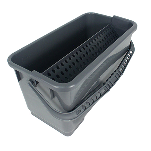 BUCKET WITH STRAINER AND